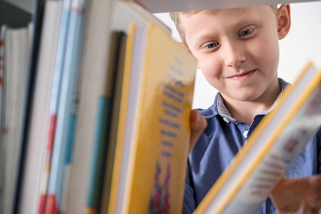 Judge a Book by Its Cover to Predict & Read