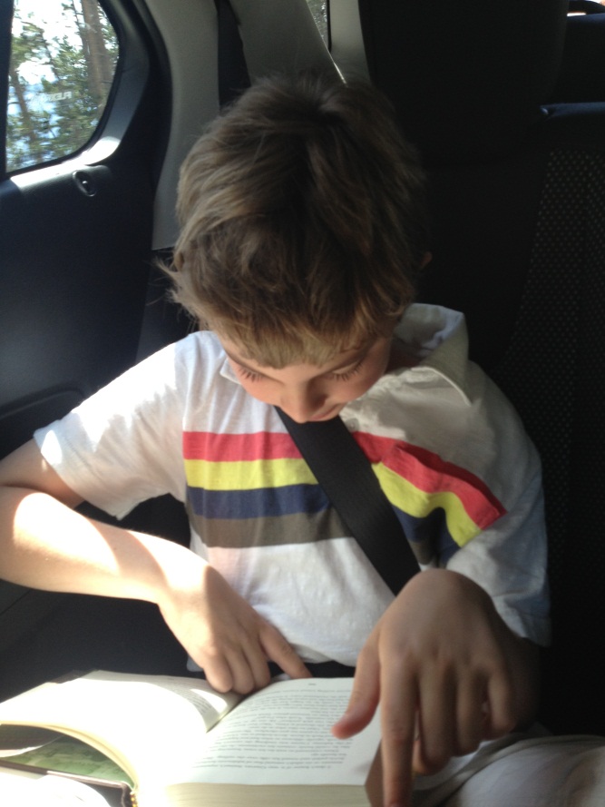 6 Tips for Taking Reading on the Road