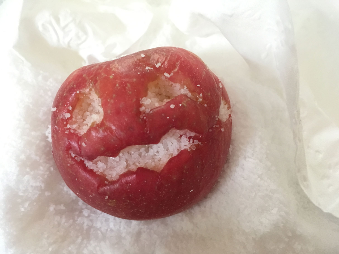 Halloween Crafts for Kids: Mummified Apples