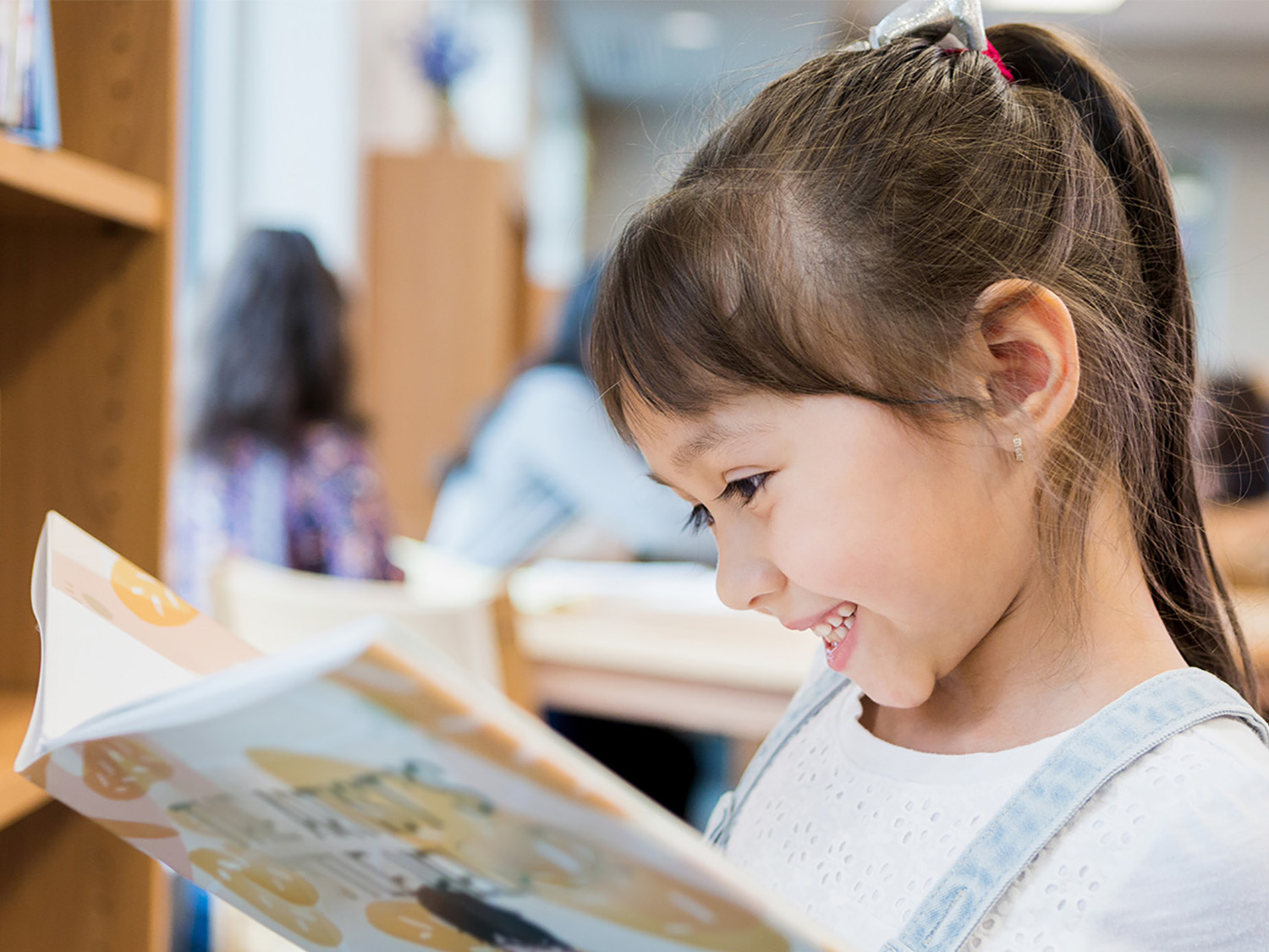 4 Ways to Boost Your Child's Reading Confidence
