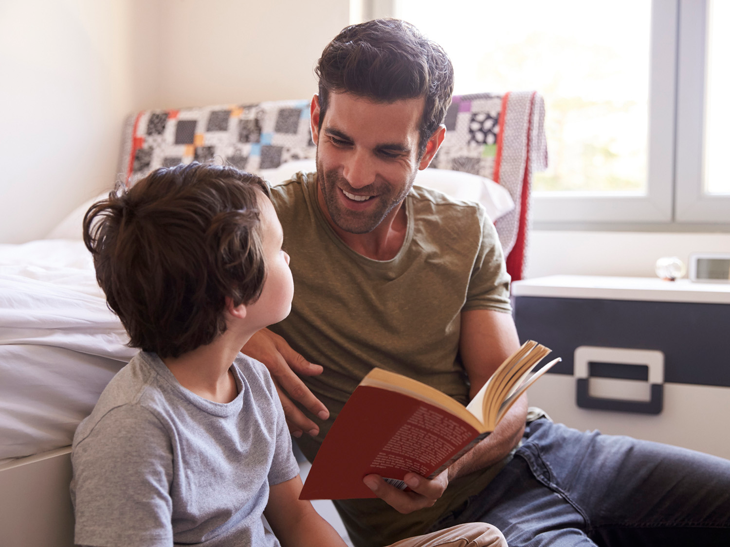 When Should You Start Reading Chapter Books to Kids? | Scholastic