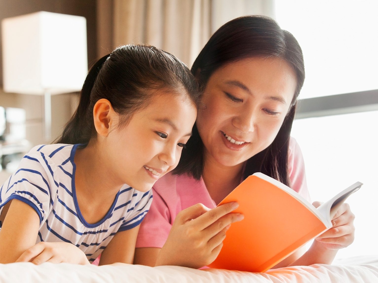 5 Easy Skills to Teach Kids During Read-Alouds | Scholastic