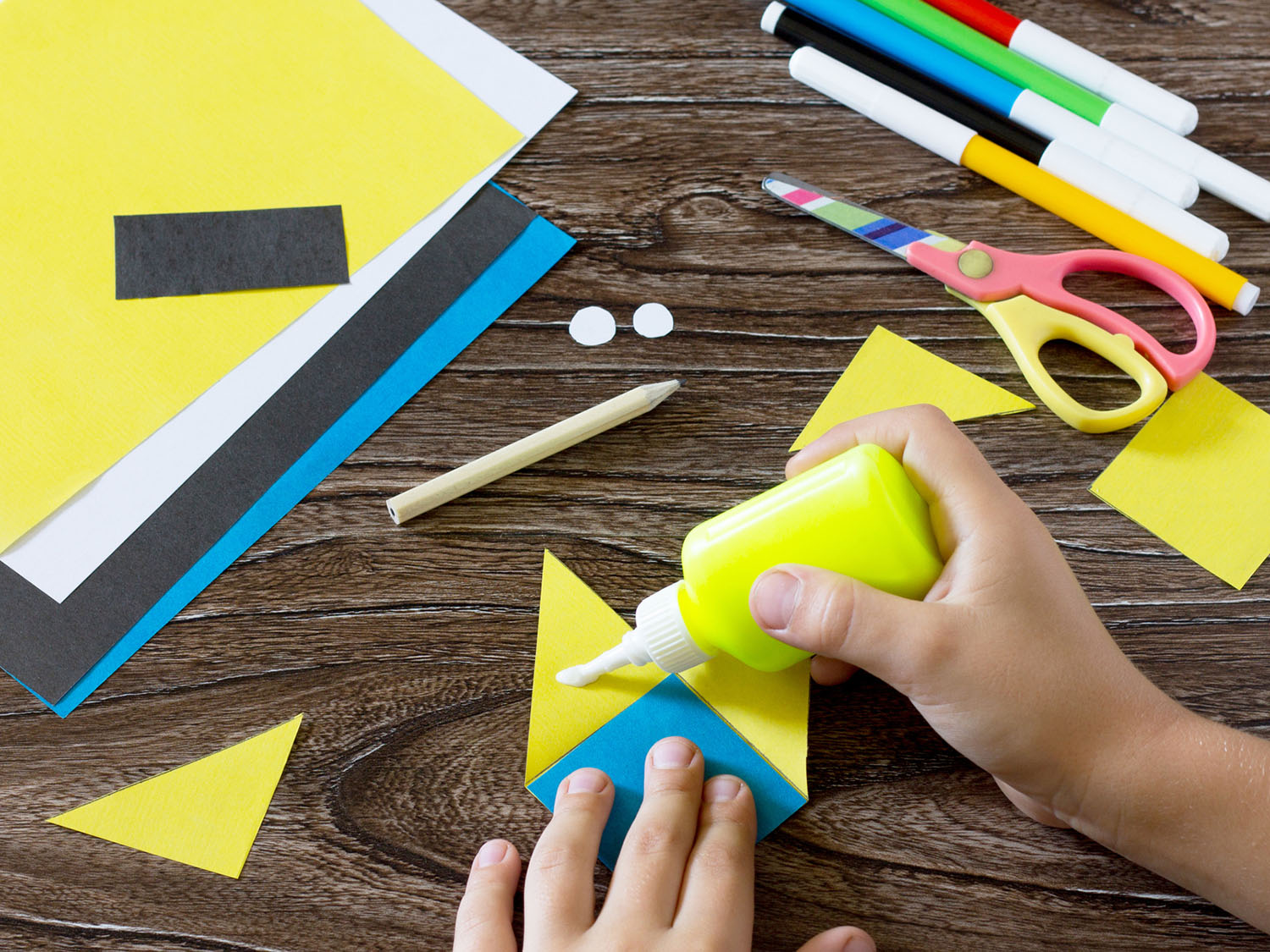 DIY: Easy, Inexpensive, and Longlasting Homemade Glue